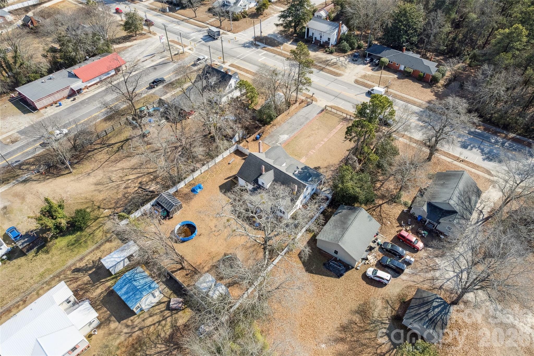 Photo 2 of 606 W Mcgregor Street, Pageland, SC