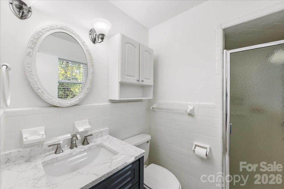 Photo 18 of 1840 Stoneyridge Drive, Charlotte, NC