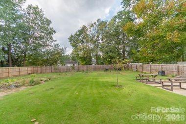 Photo 4 of 7115 Powder Mill Place, Charlotte, NC