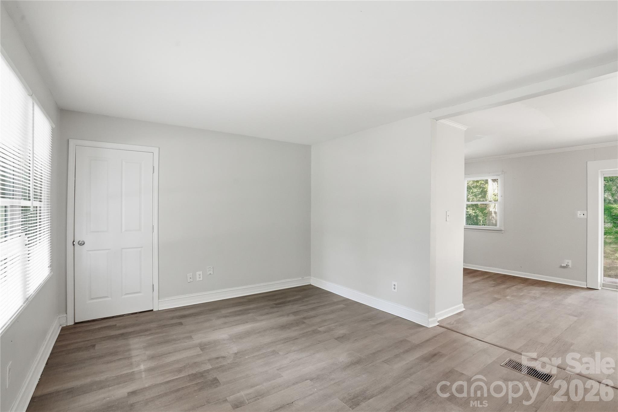 Photo 5 of 1016 Pondella Drive, Charlotte, NC