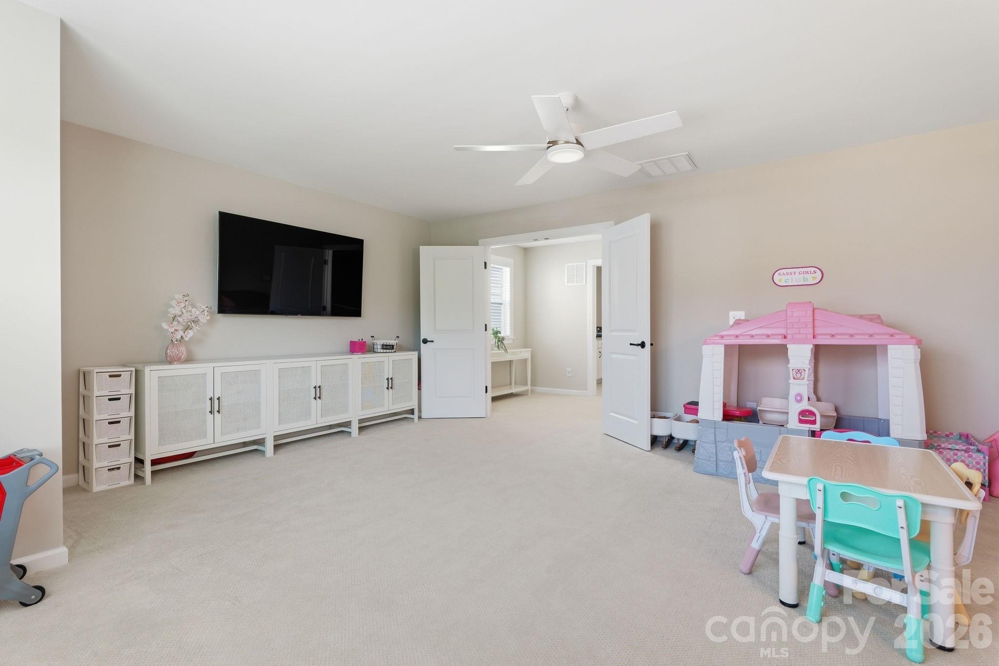 Photo 20 of 8105 Rolling Wheels Road, Charlotte, NC