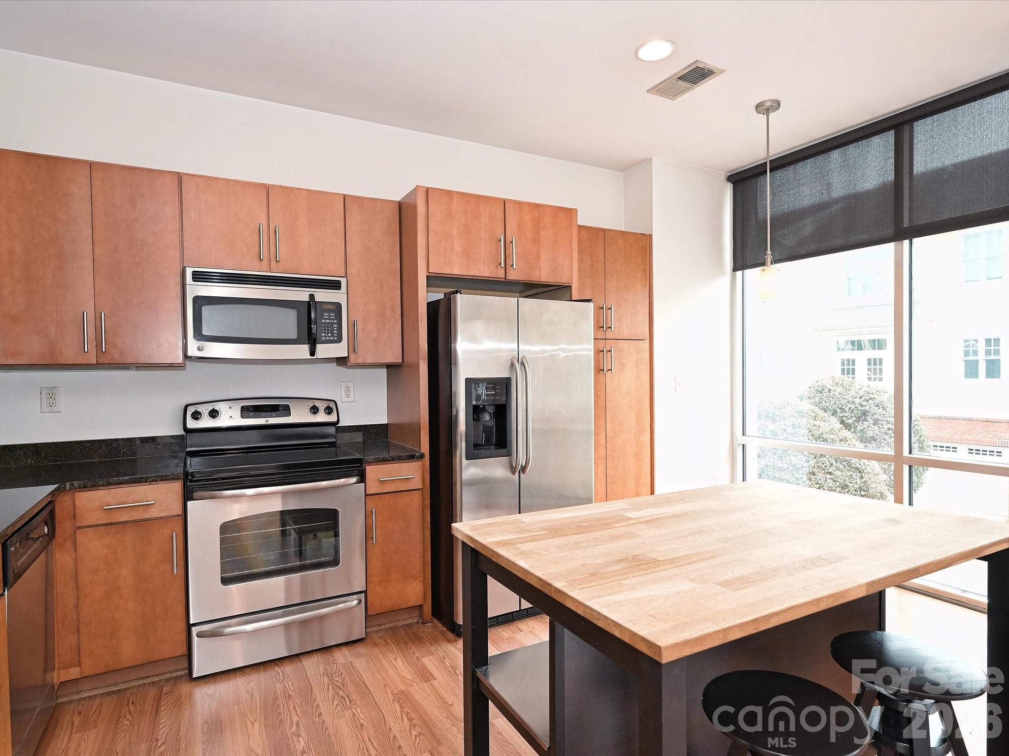 Photo 7 of 2200 Lyndhurst Avenue102, Charlotte, NC