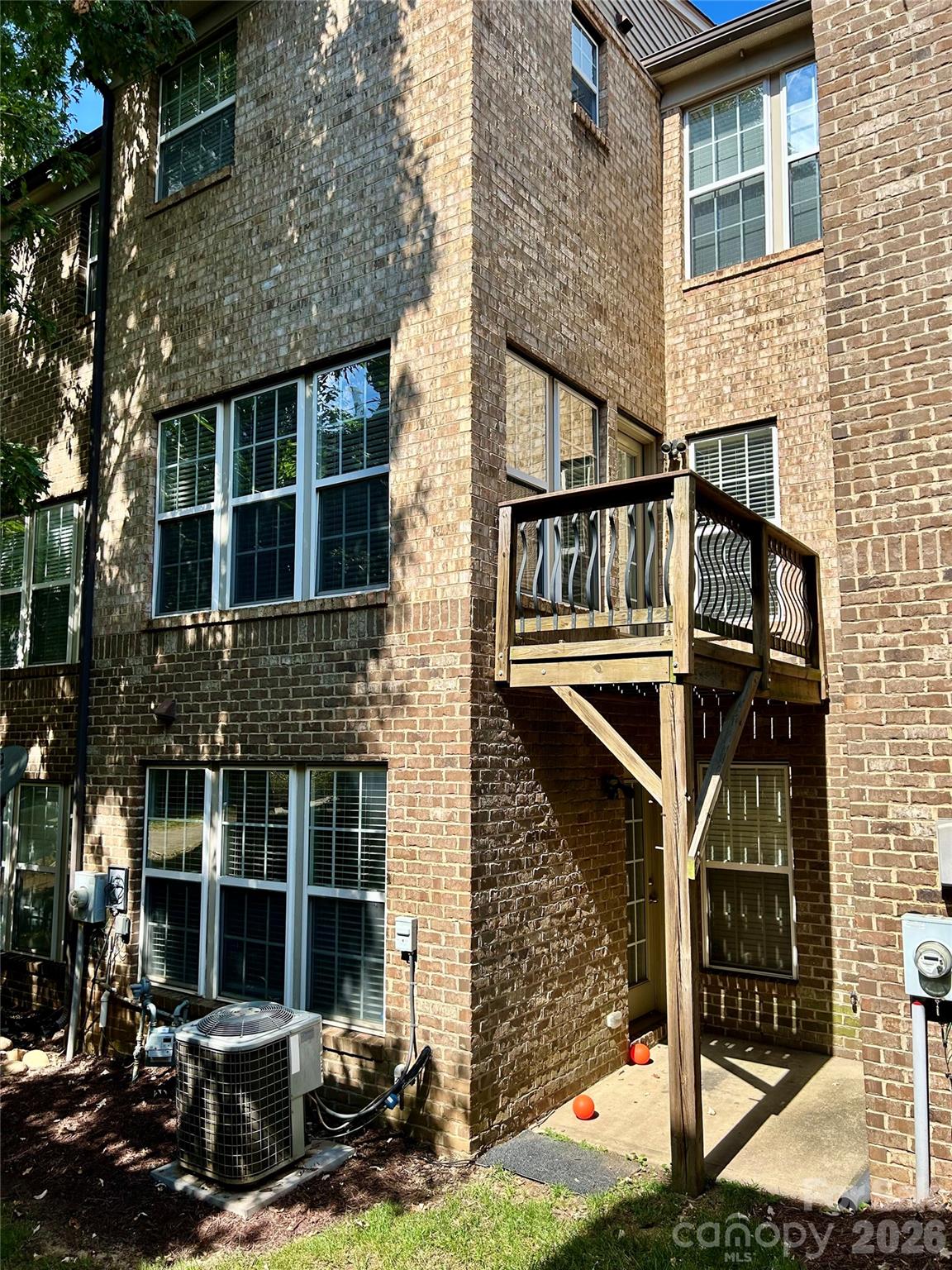251 Lincoln Street, Charlotte, NC - photo 5 of 22