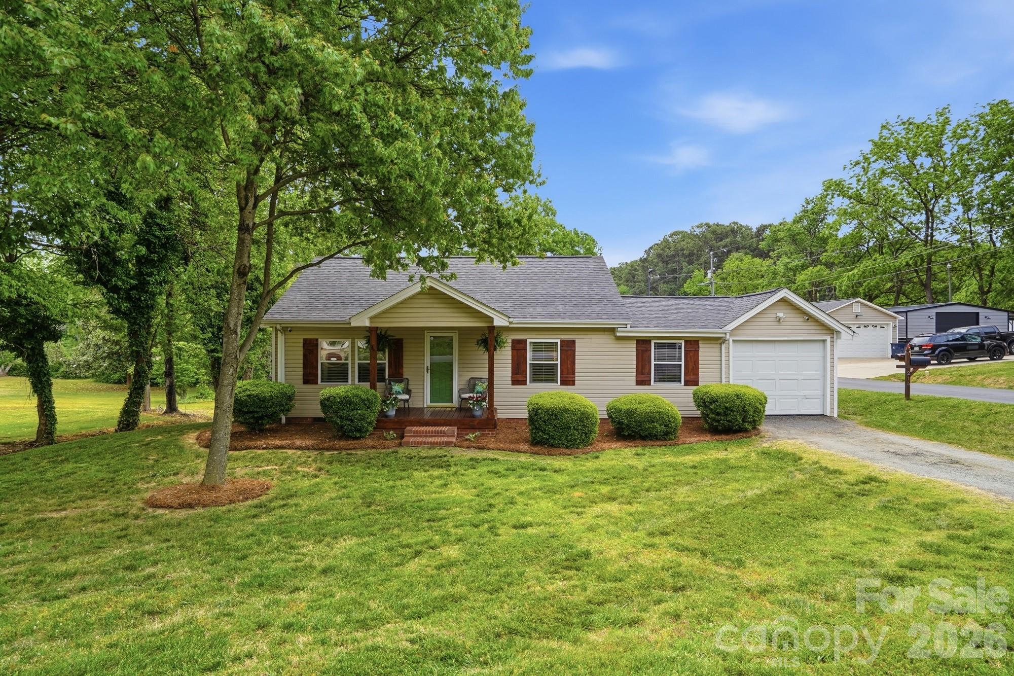Photo 2 of 215 W Dallas Road, Stanley, NC