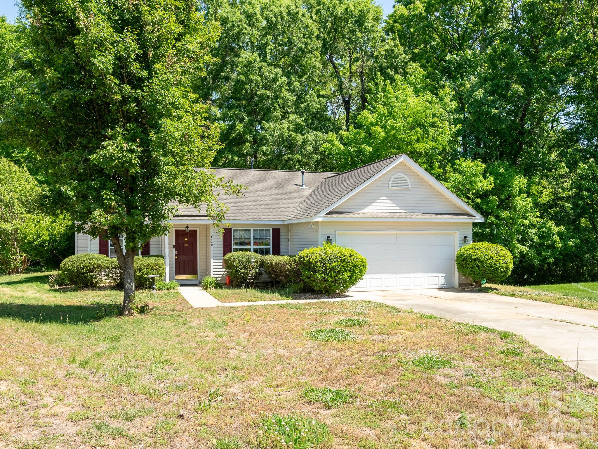 Photo 4 of 8110 Slickrock Circle, Charlotte, NC