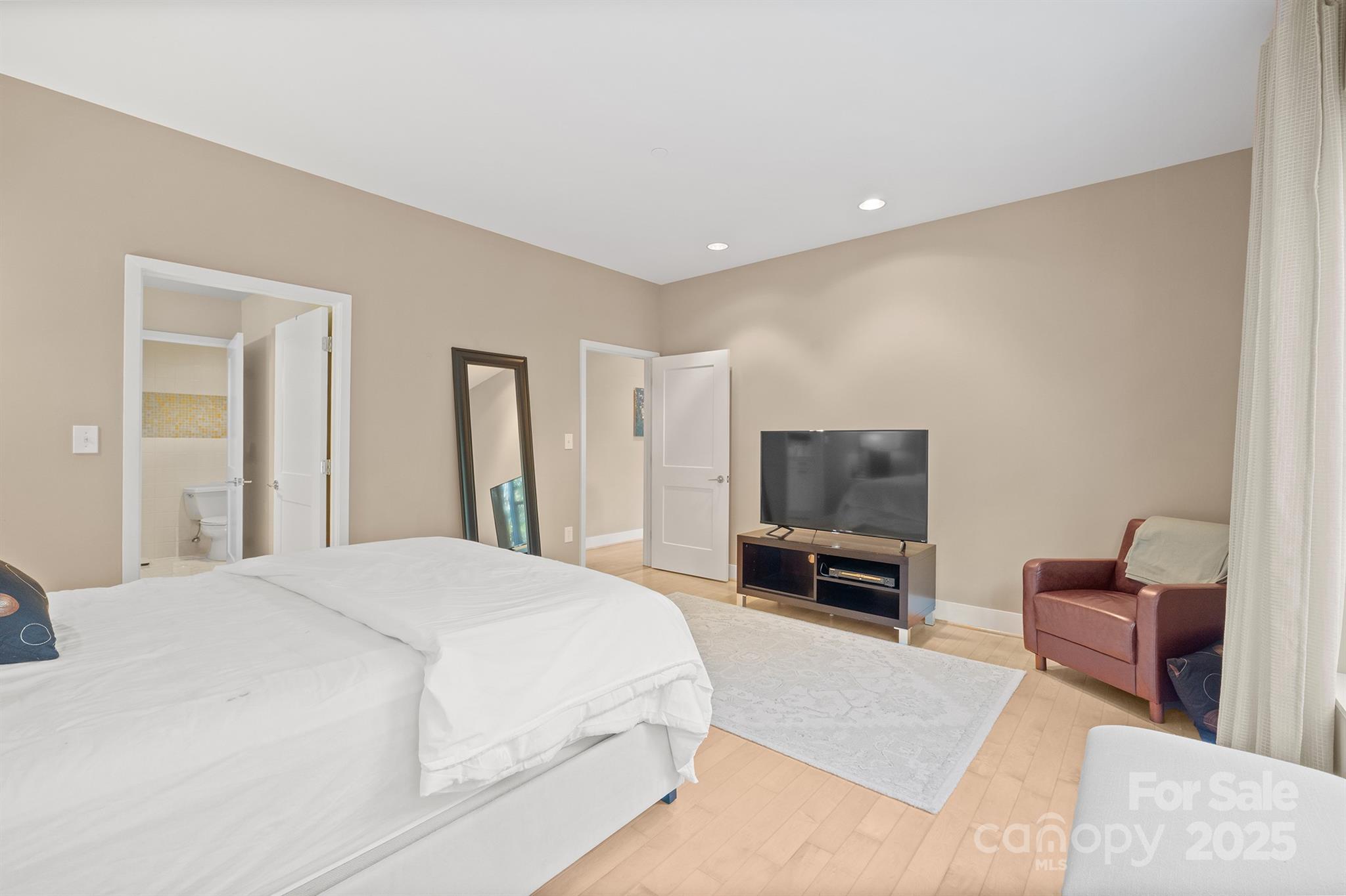 Photo 20 of 400 N Church Street420, Charlotte, NC