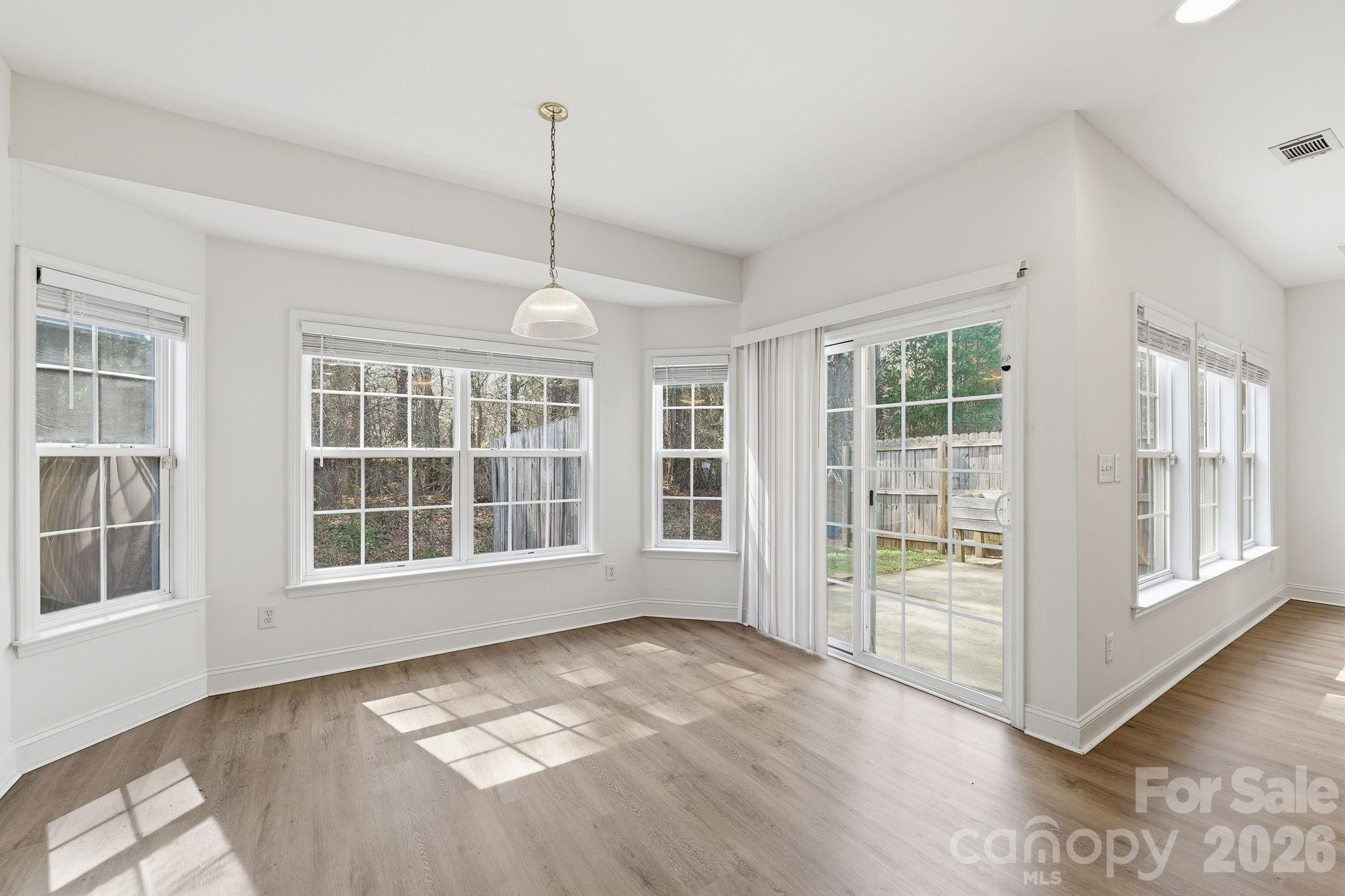Photo 13 of 15614 Normans Landing Drive, Charlotte, NC