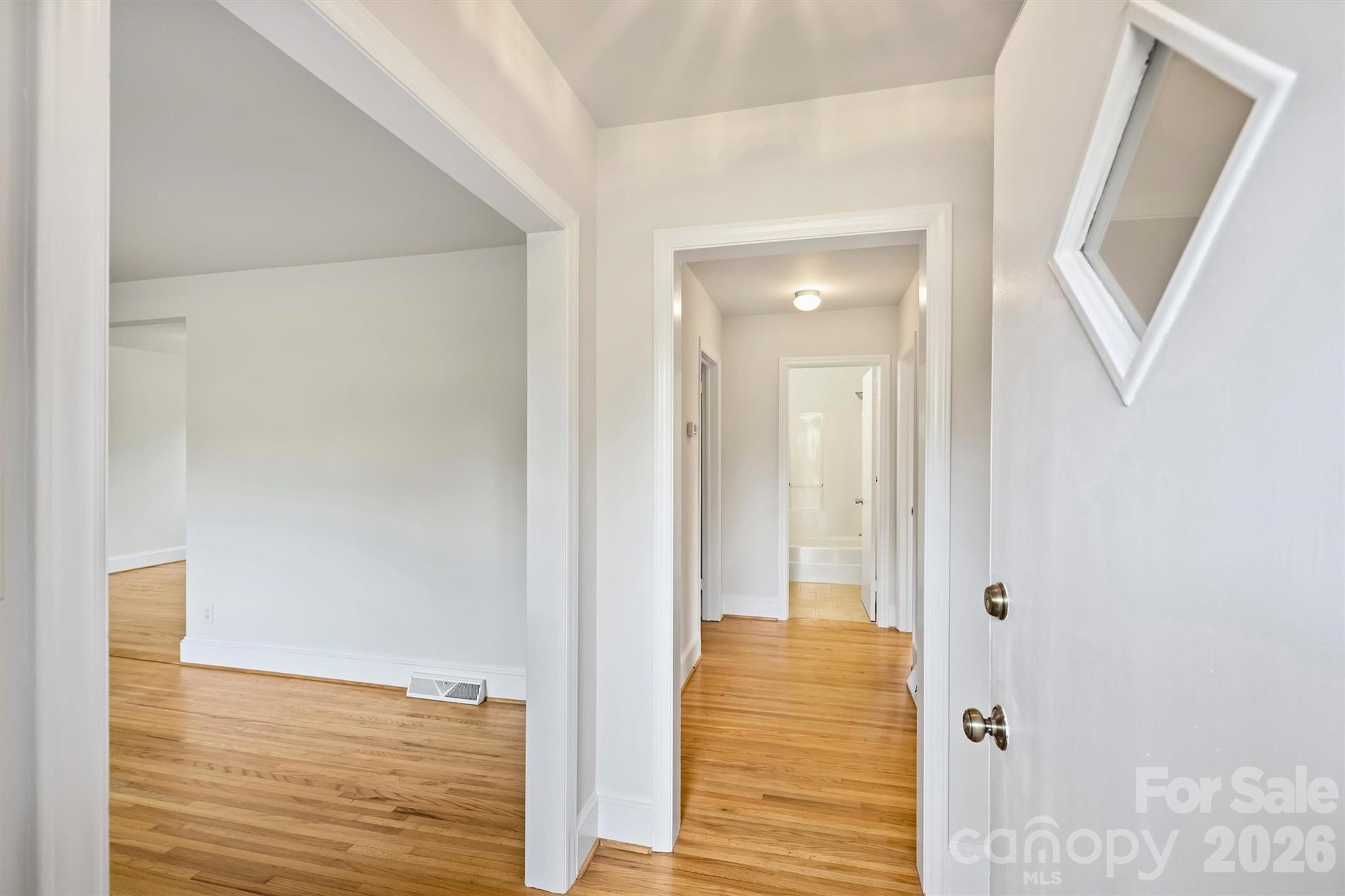 Photo 2 of 9436 Glen Brook Drive, Charlotte, NC