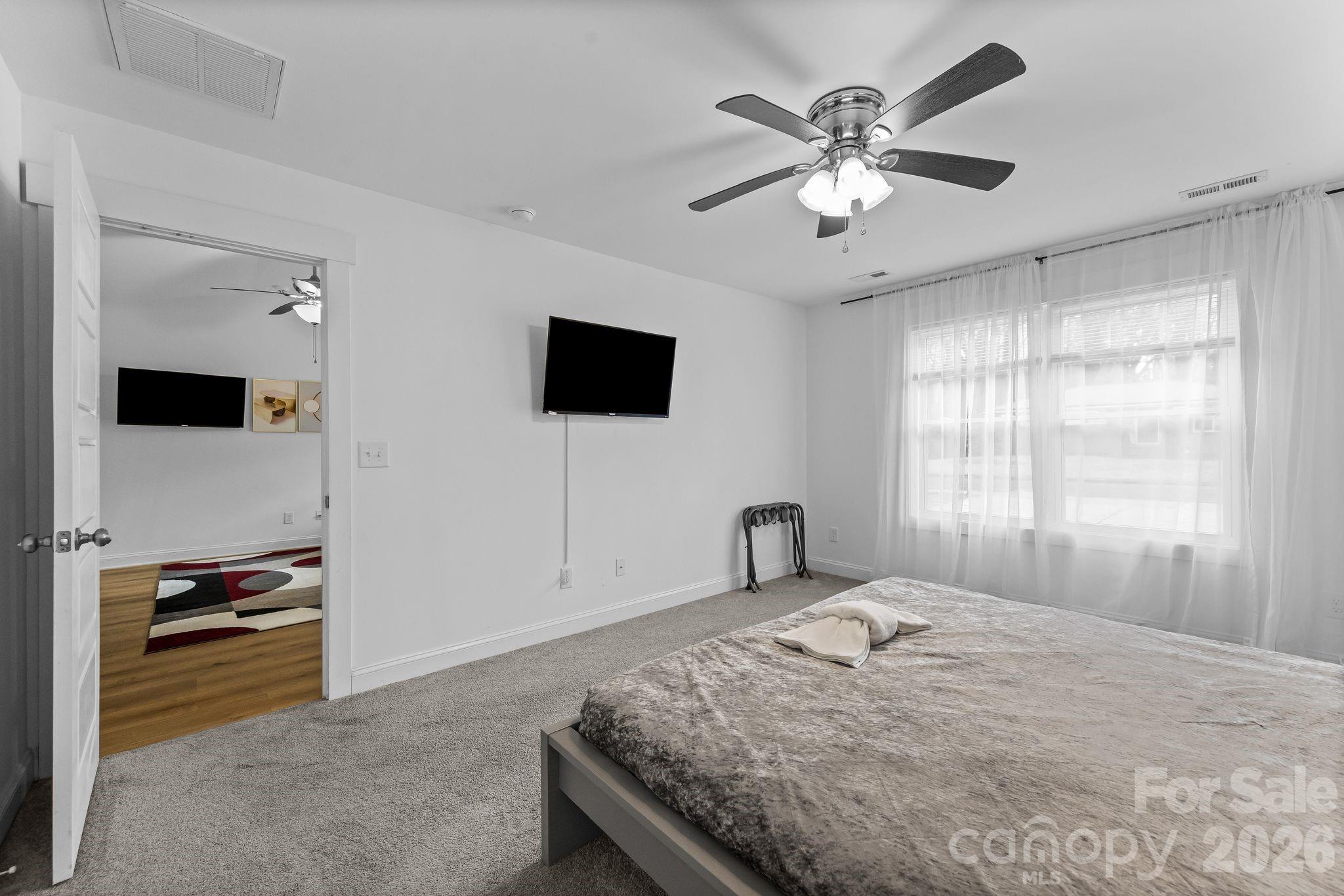 Photo 27 of 4117 Colebrook Road, Charlotte, NC