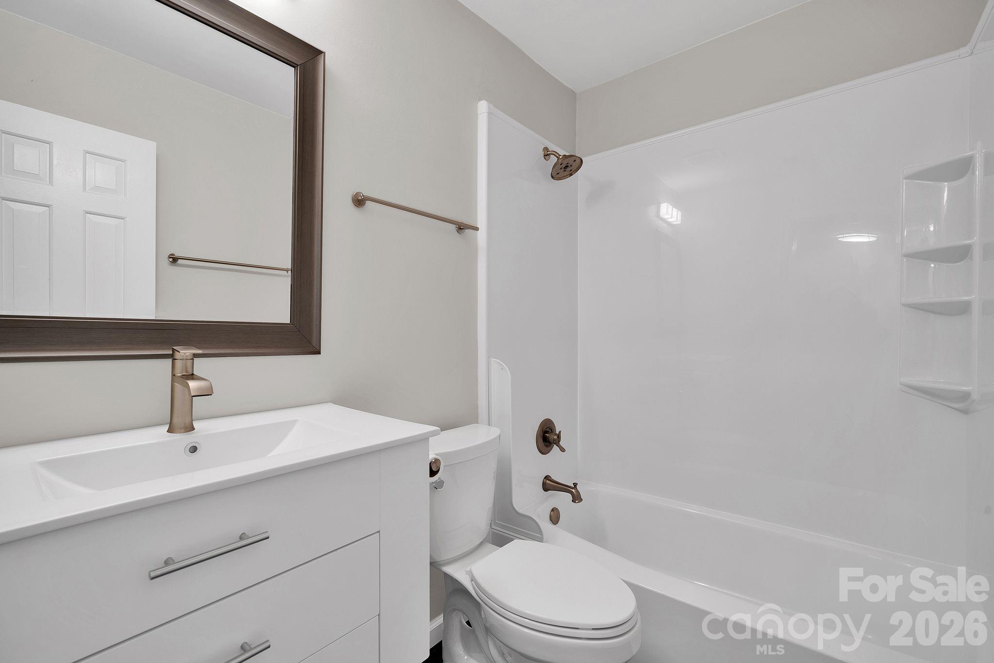 Photo 21 of 8308 Knights Bridge Road, Charlotte, NC