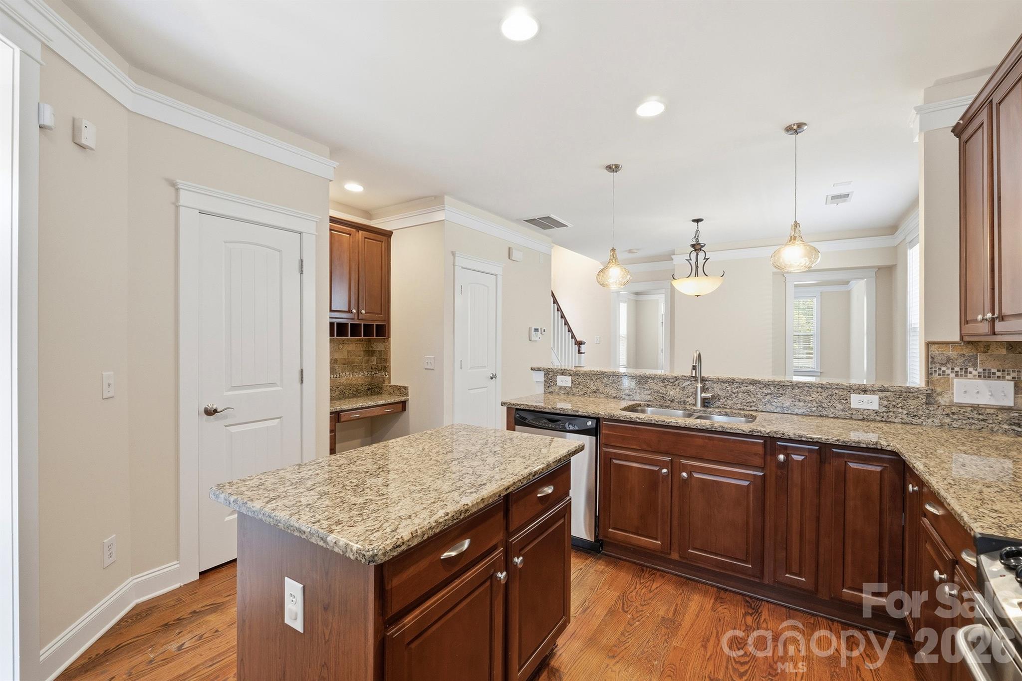 Photo 13 of 717 E 8th Street, Charlotte, NC