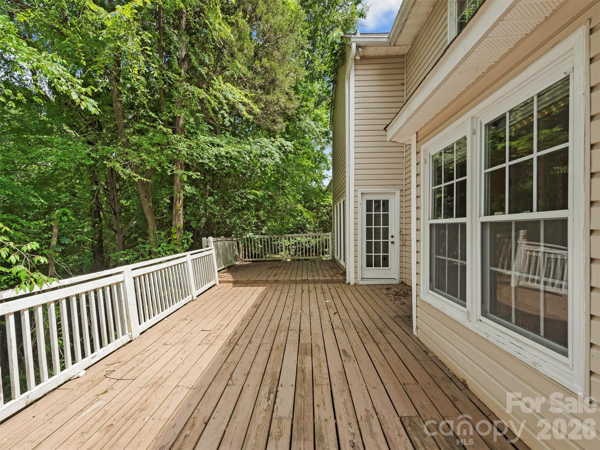 Home for sale at 14437 Raynham Drive, Charlotte, NC — photo 37 of 41