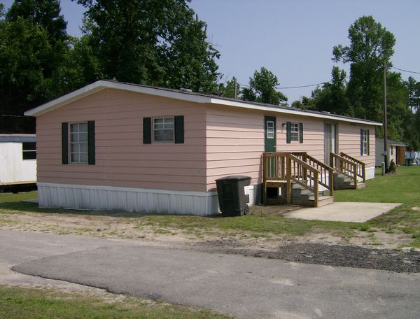 14-Space Mobile Home Park - mobile home park for sale in Hubert, NC 15750