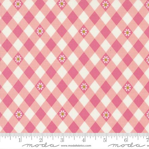 Moda Fabrics + Supplies Flower Power