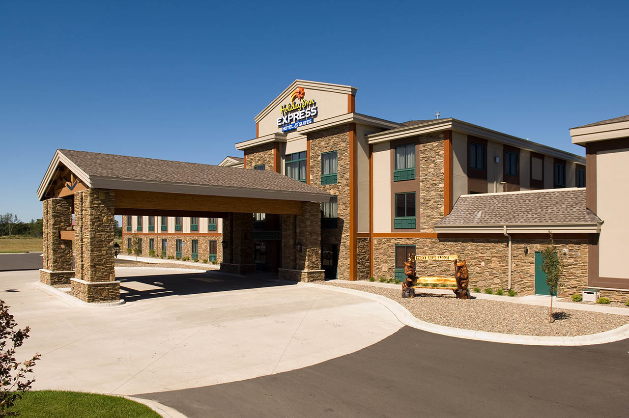 Holiday Inn Express & Suites | Baxter, MN | Nor-Son Construction