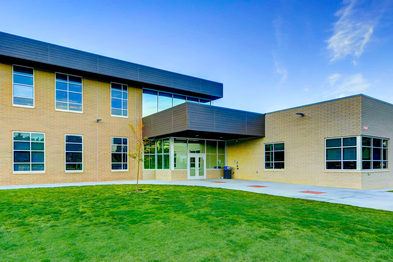 Emerald Elementary School | Tubelite