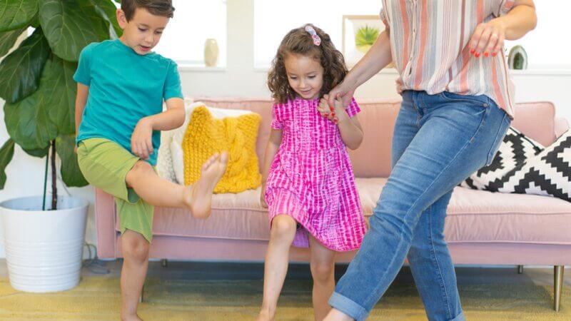 PBS KIDS Family Movie Night | Donkey Hodie Mini Marathon – Mountain ...