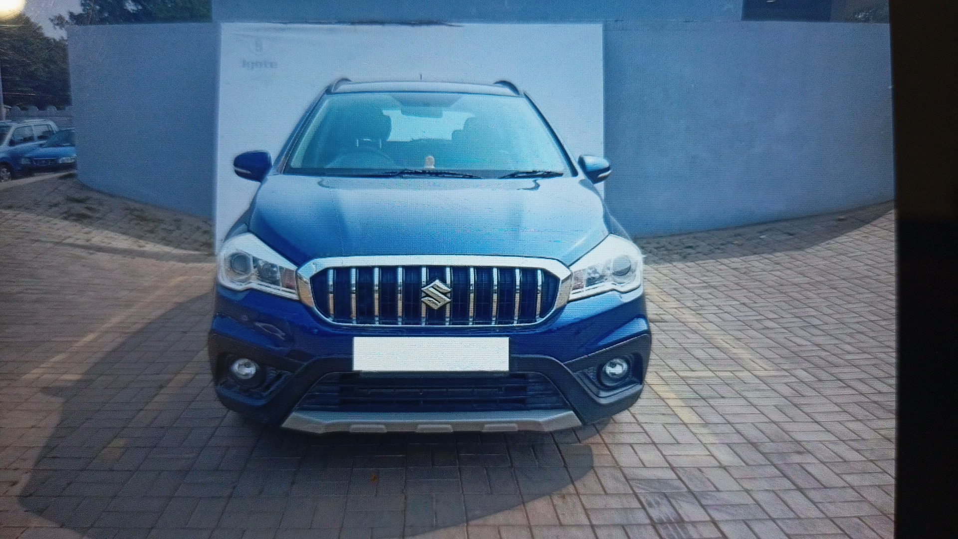 6 months warranty 3 free service