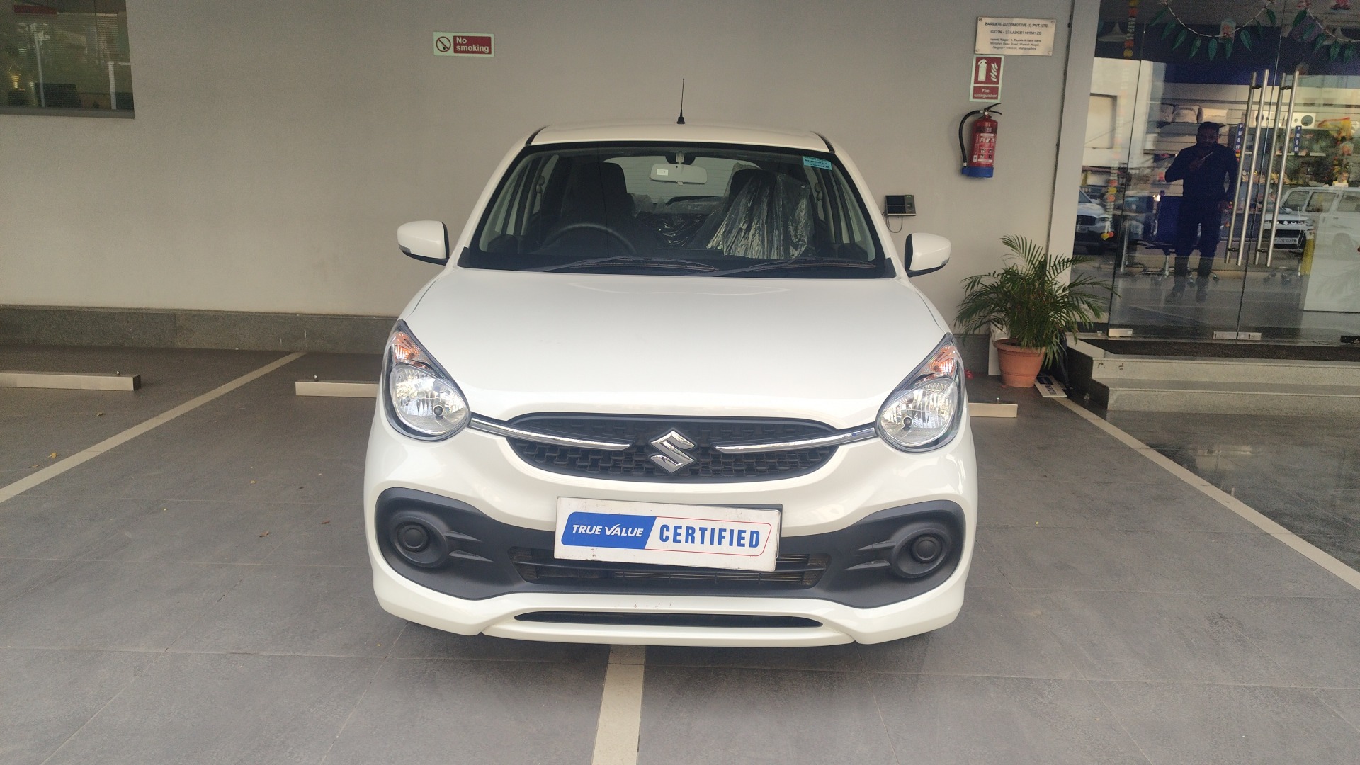 Buy Used Hatchback Cars - Second Hand Hatchback Cars for Sale Online in ...