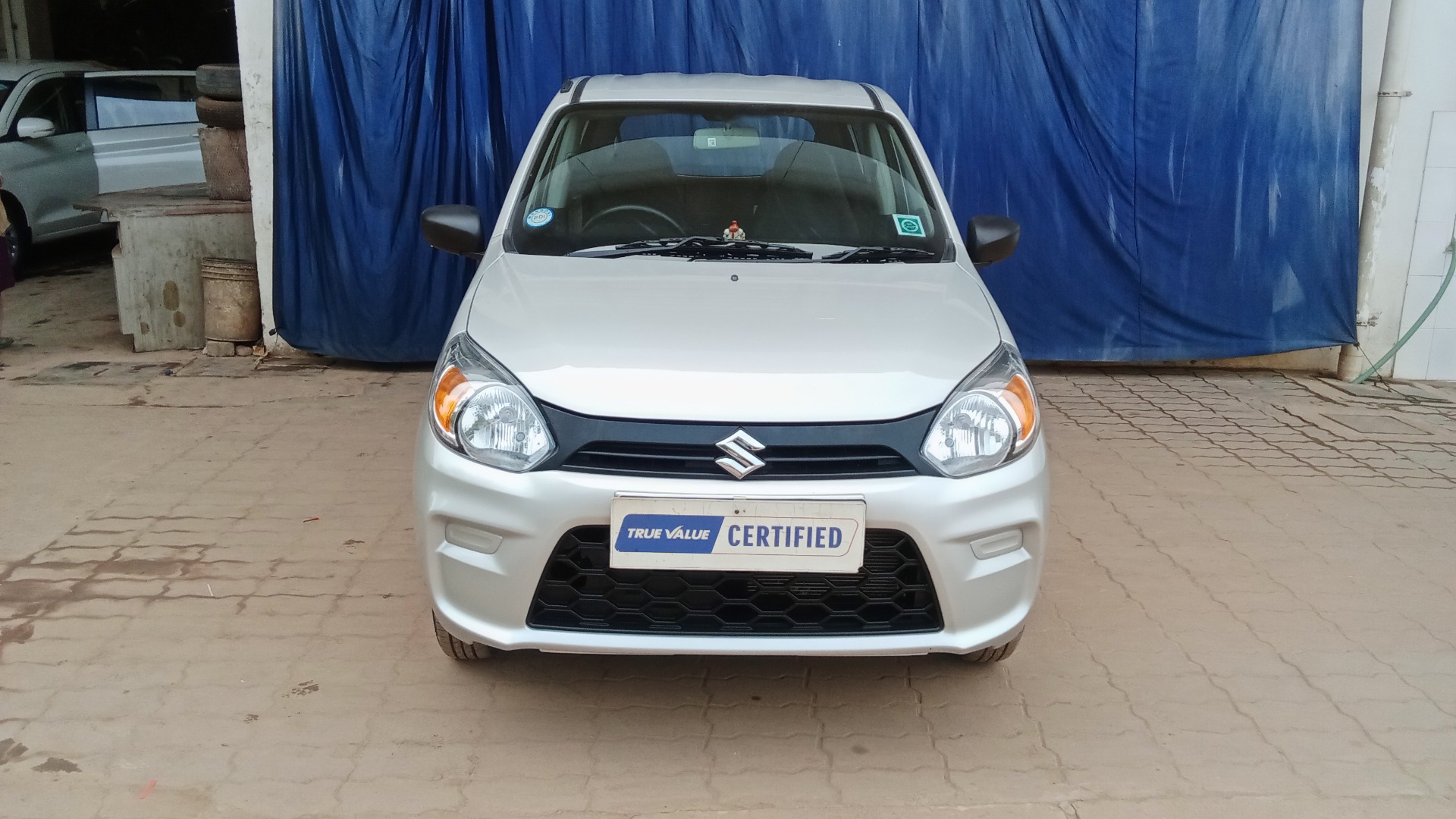 1 year warranty 3 free service
