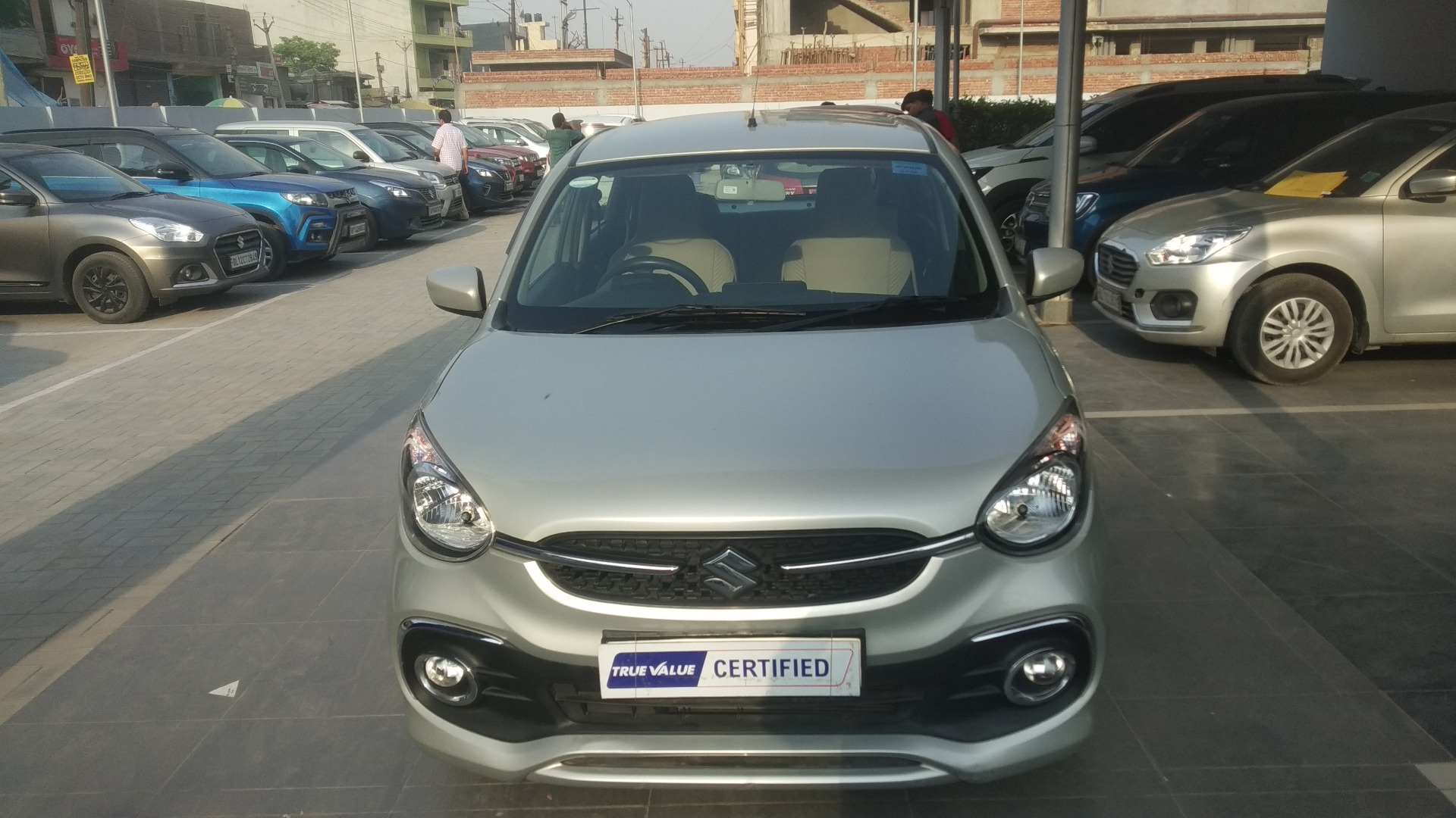 Buy Used/ Second Hand Cars in Noida online - True Value