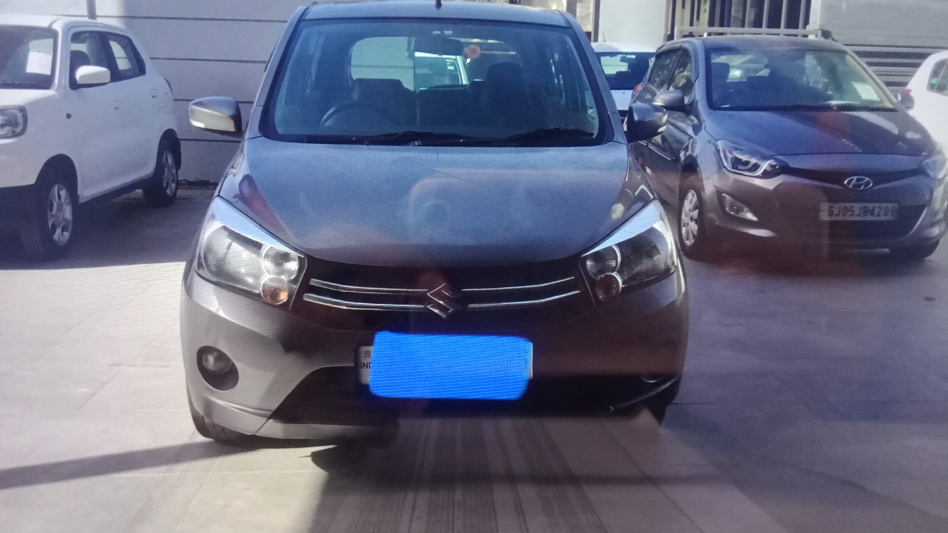 Buy Used/ Second Hand Cars in Surat online - True Value