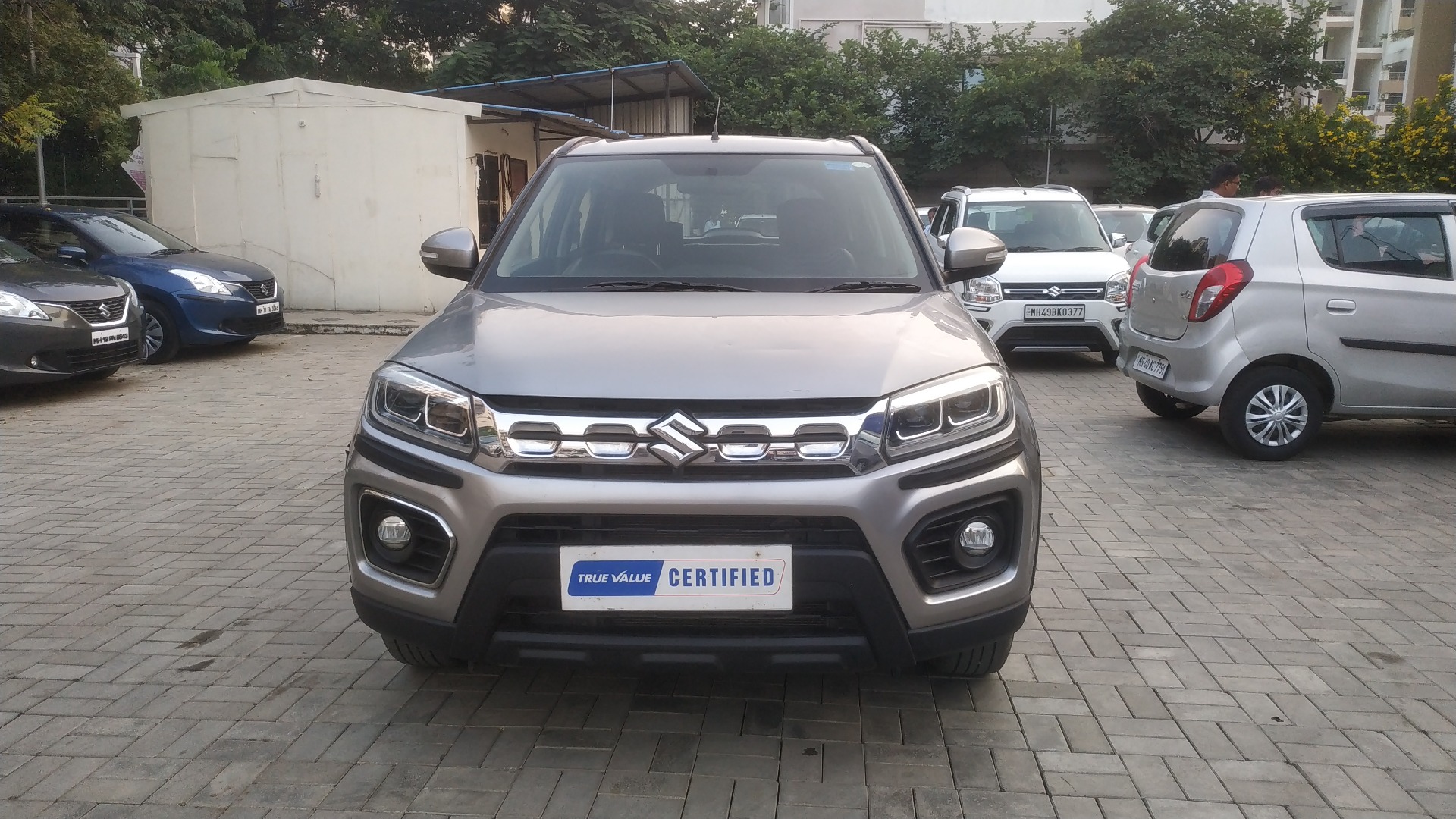 Buy Used SUV Cars - Second Hand SUV Cars for Sale Online in India ...