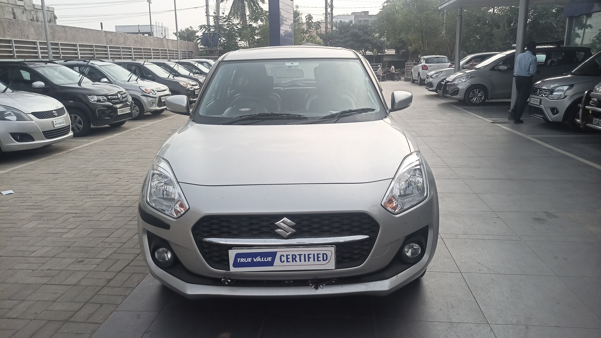 Used Maruti Suzuki Swift- Second Hand Swift Cars in India Online ...
