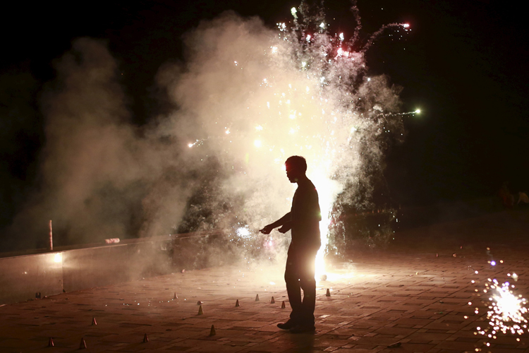 SC Sets Standards For Fire-crackers | MyAdvo.in