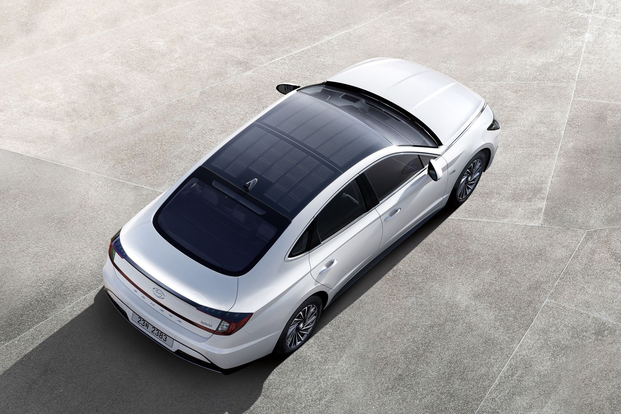 Interesting Ways the World is Using Solar: Hybrid Cars with Rooftop ...