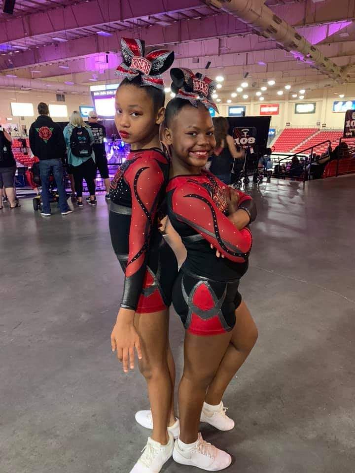 Rosedale Tigers Cheer - Photos