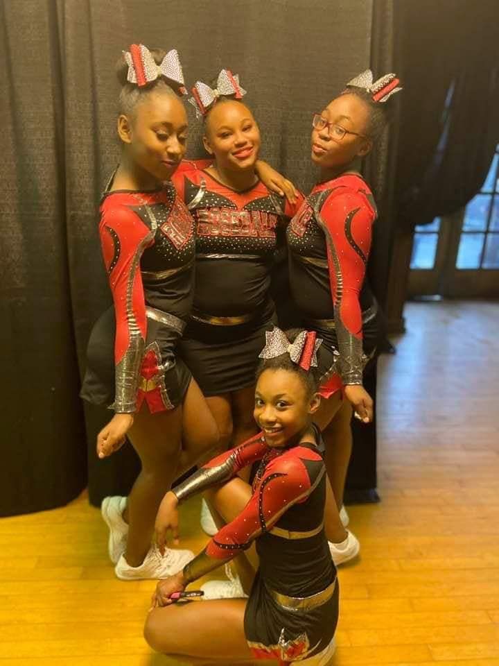 Rosedale Tigers Cheer - Photos