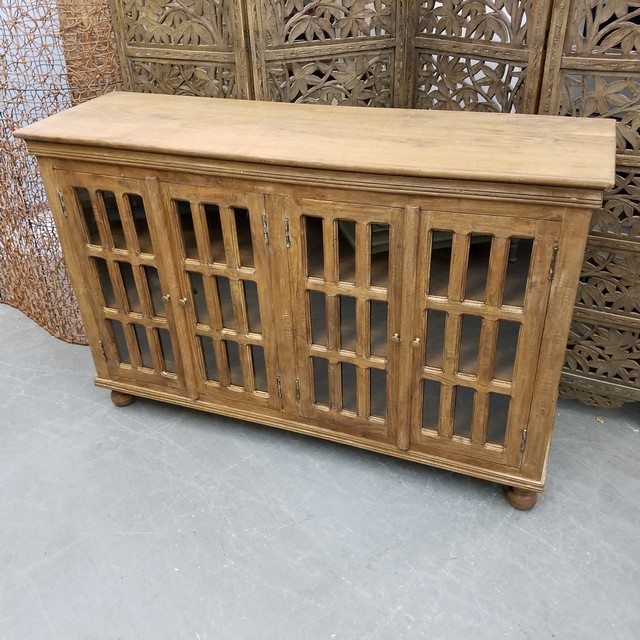 Plantation Buffet - Nadeau Charlotte