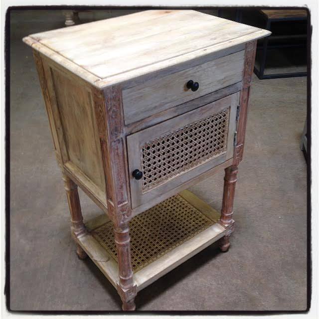 Fifi Lamp Table - Nadeau Dallas