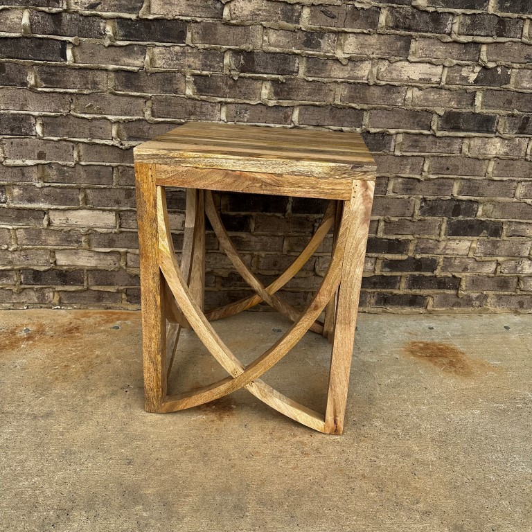 U Shape End Table - Nadeau Marietta