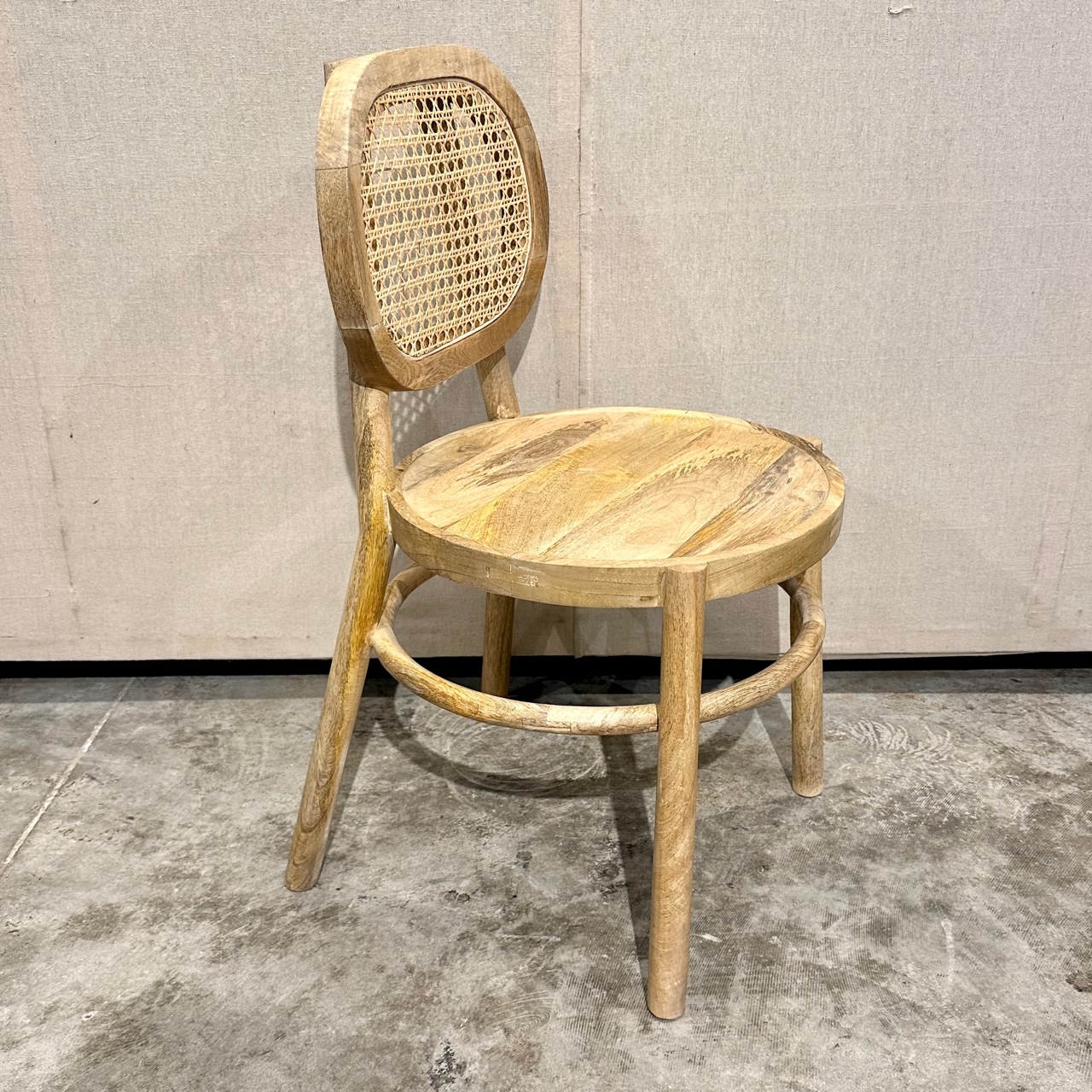 Retro webbing chair - Nadeau Raleigh