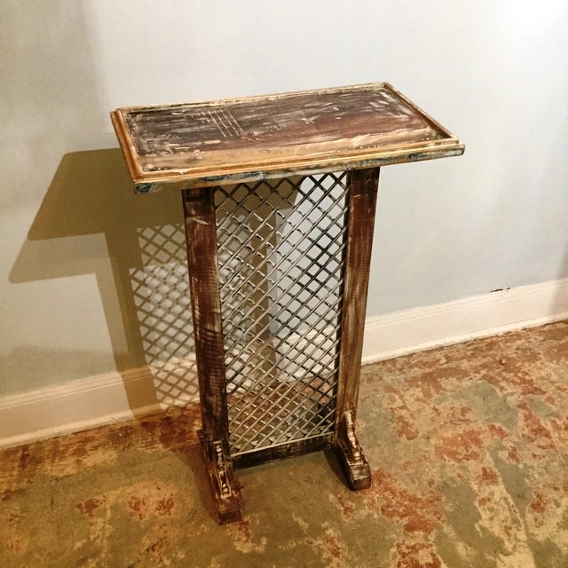 Iron Jali Stand - Nadeau New Orleans