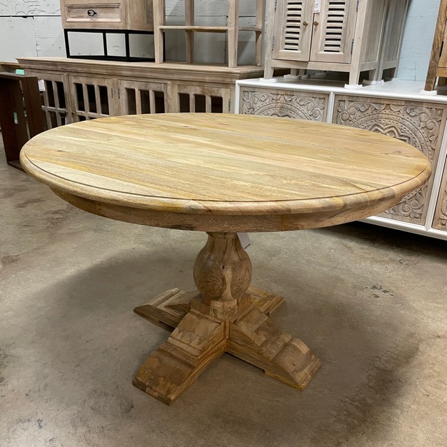 Table - Nadeau Miami