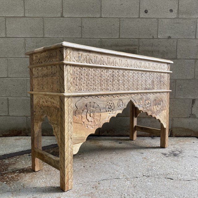 New Arrivals - Nadeau Chicago