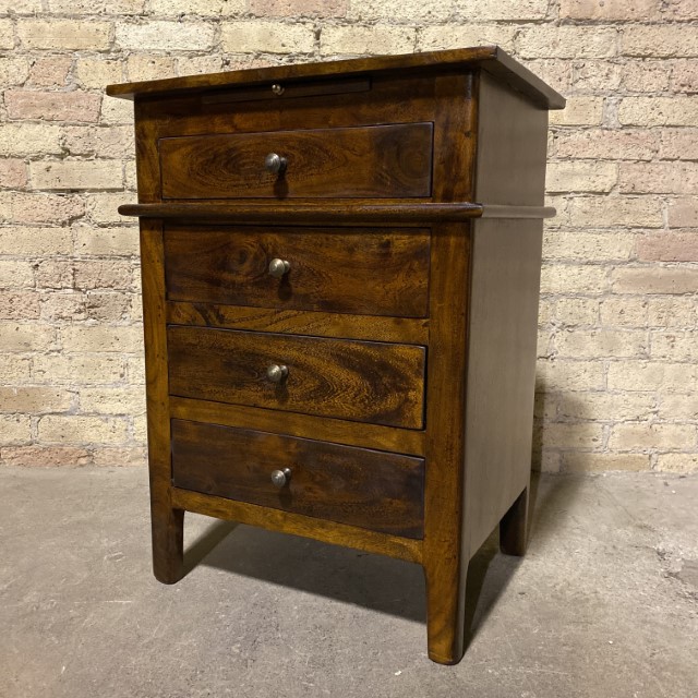 New Arrivals - Nadeau Chicago