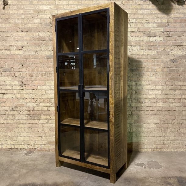 Class Cabinet - Nadeau Chicago