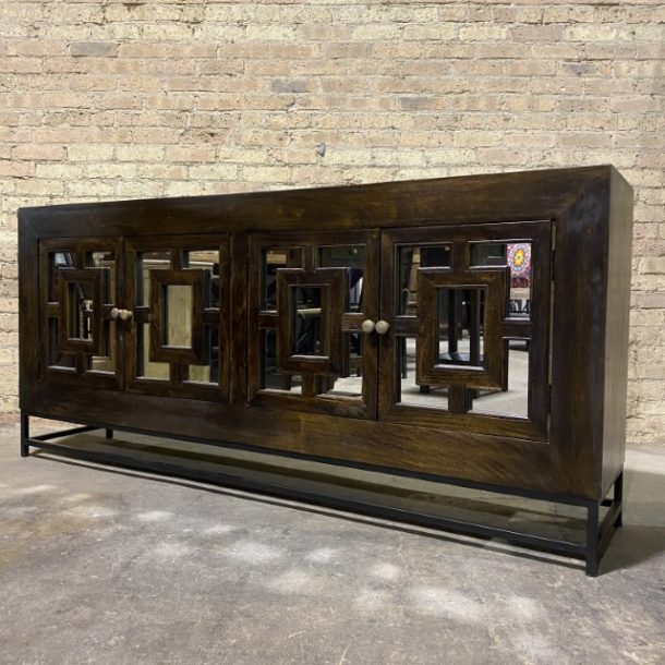 Class Cabinet - Nadeau Chicago