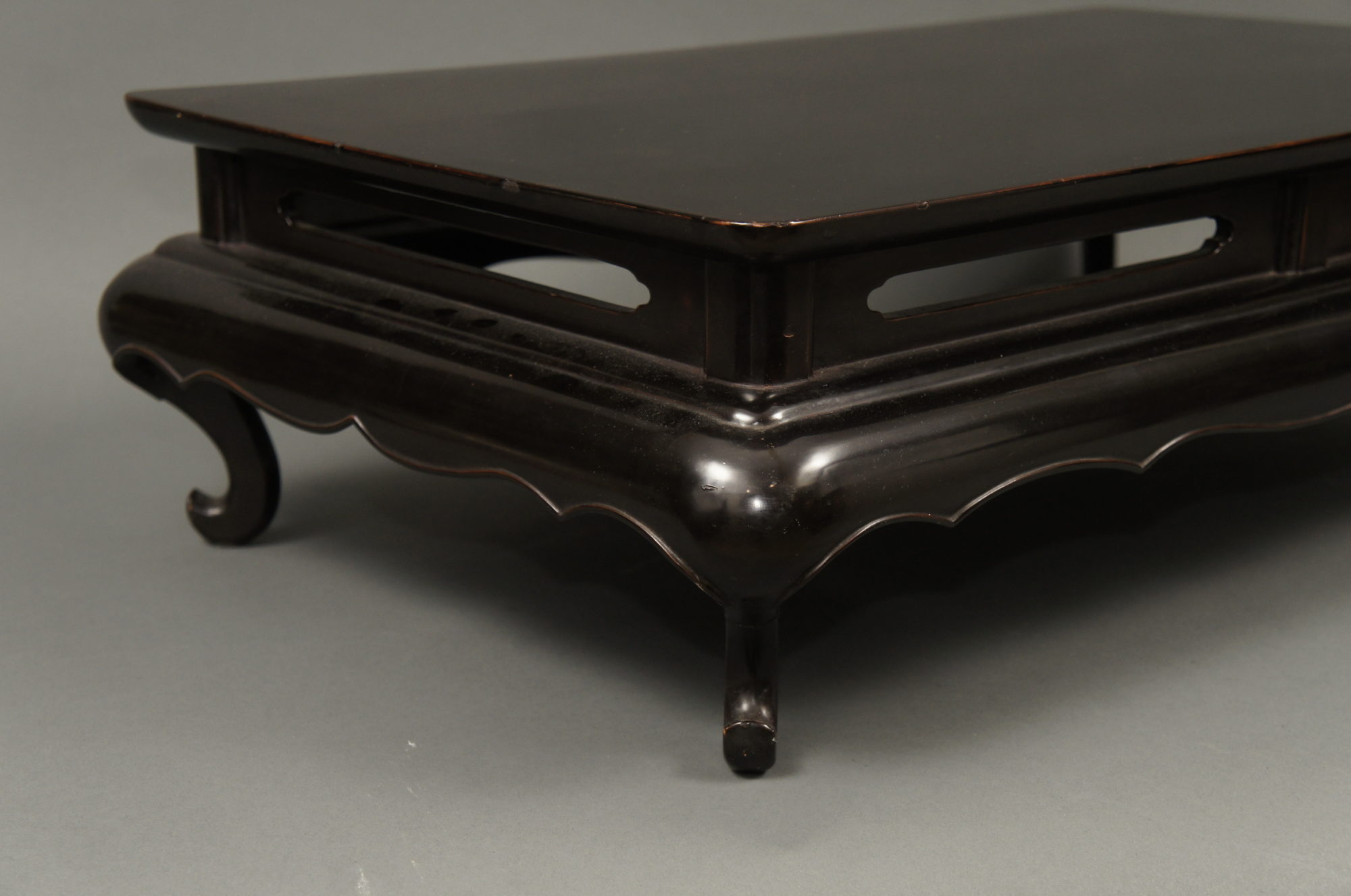 Japanese Black Lacquer Stand Presentation Table - Naga Antiques