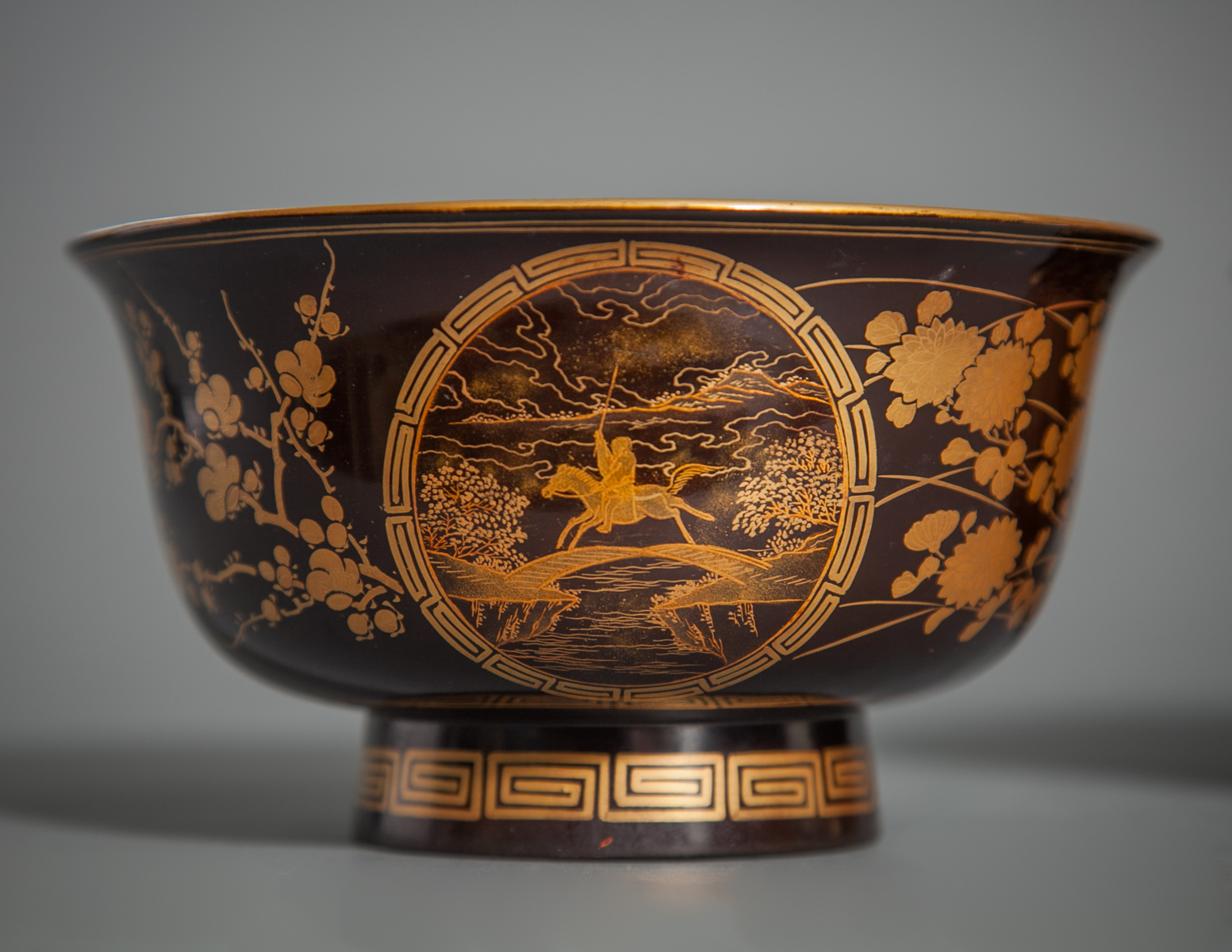 Pair of Japanese Antique Lacquer Bowls with Makie Landscapes - Naga ...