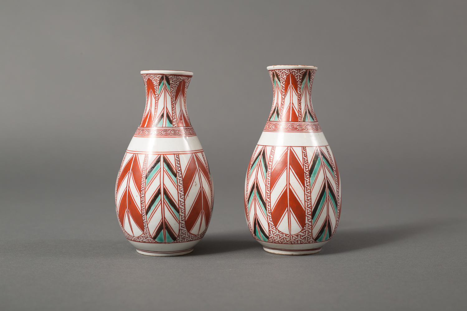 Pair of Kutani Ware Tokuri (Sake Containers) - Naga Antiques