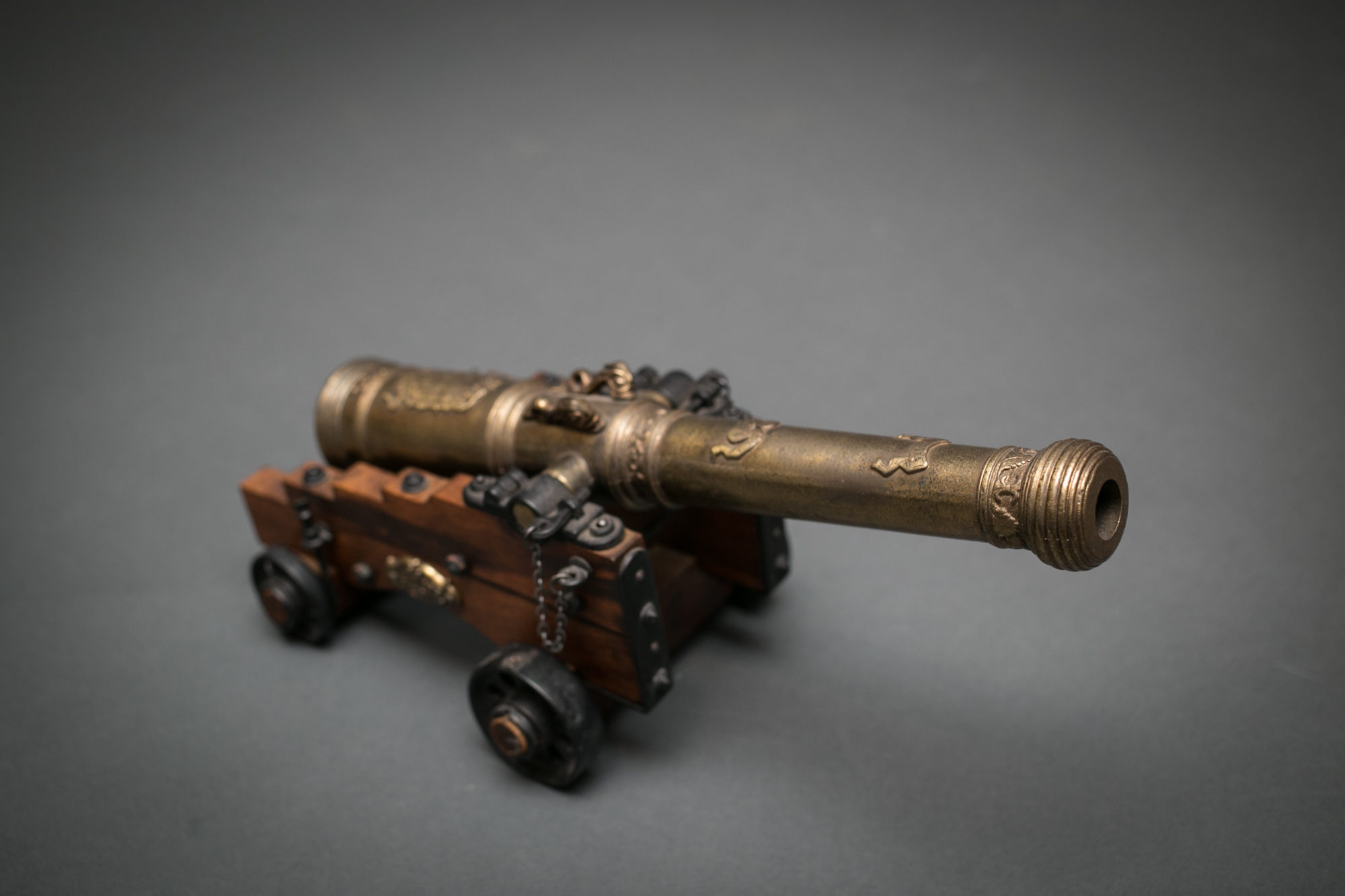 Model of European Cannon - Naga Antiques