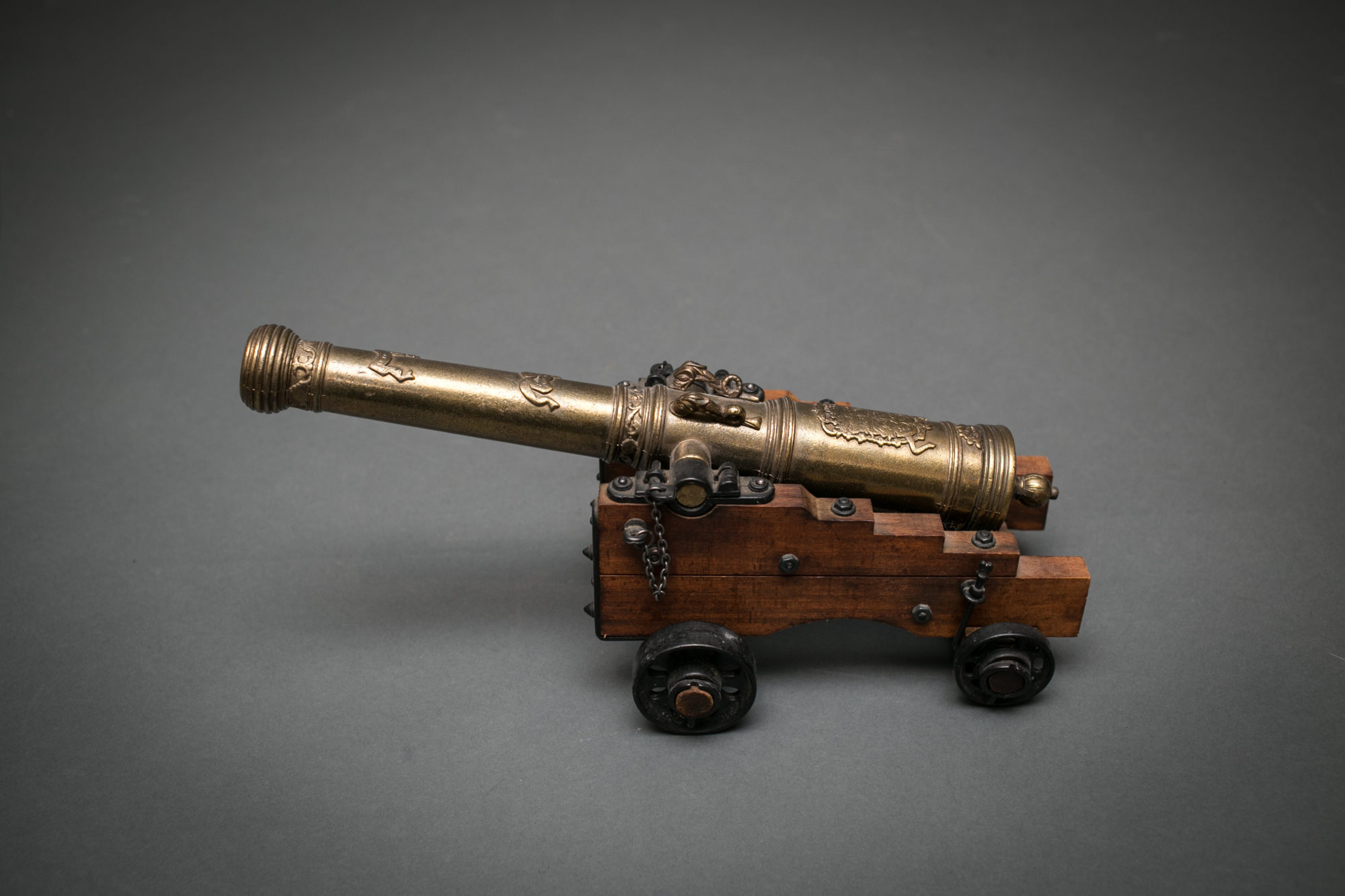 Model of European Cannon - Naga Antiques
