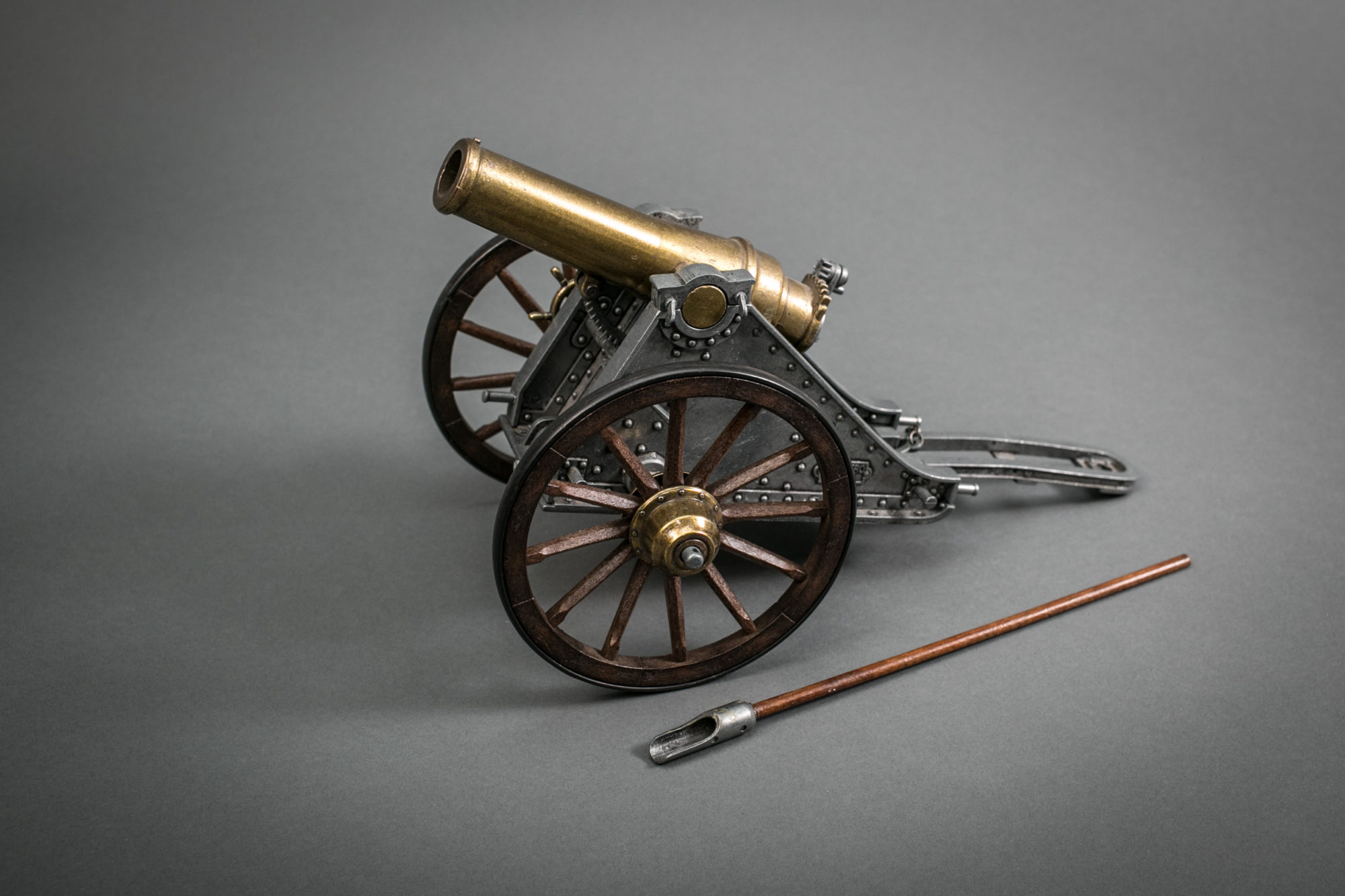 Model of European Cannon - Naga Antiques