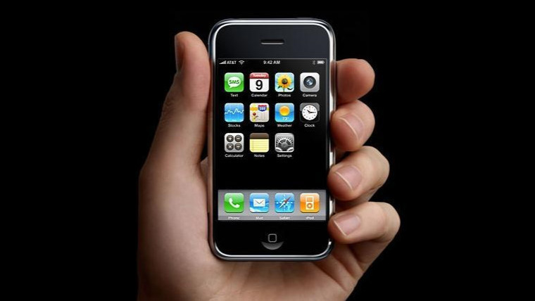 Video shows off rudimentary version of iOS Apple developed for the ...