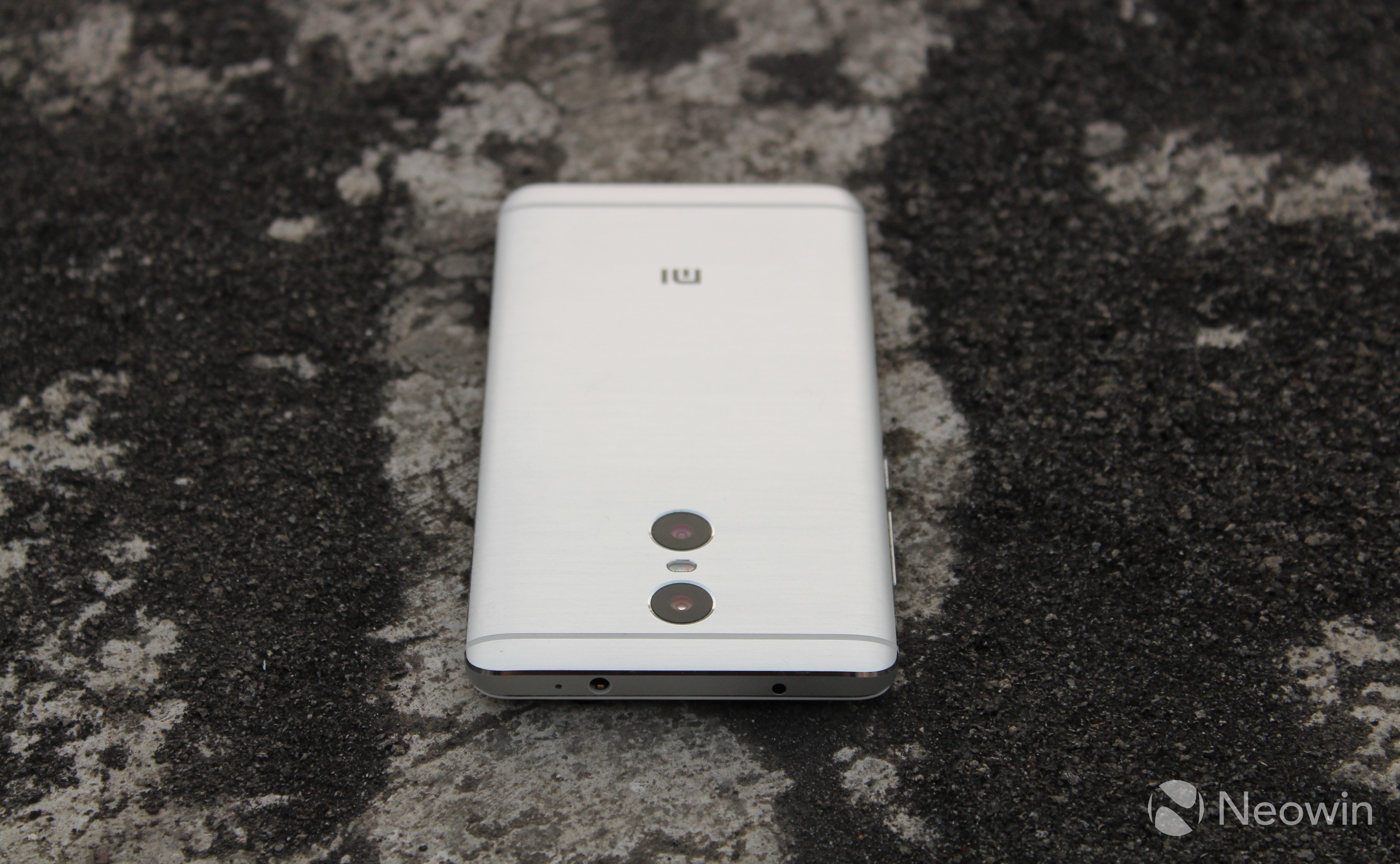 Xiaomi Redmi Pro review: Dual camera and 10 cores without breaking the ...
